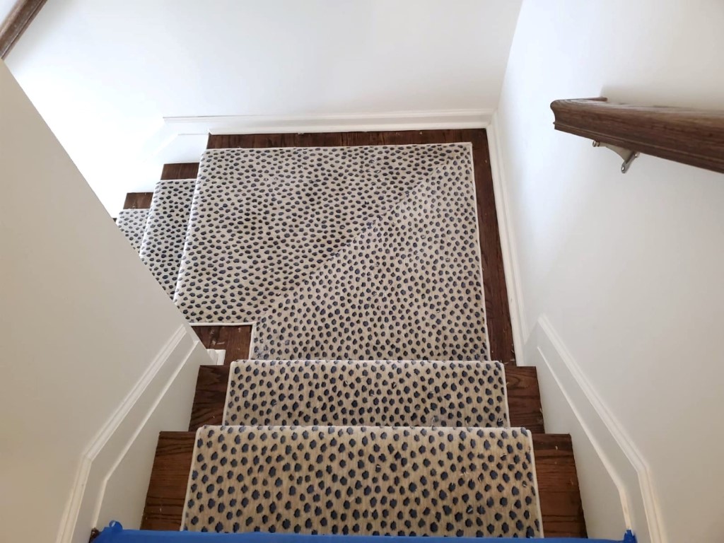 Runner Rugs - Stair Runner installation is done be professionals ...