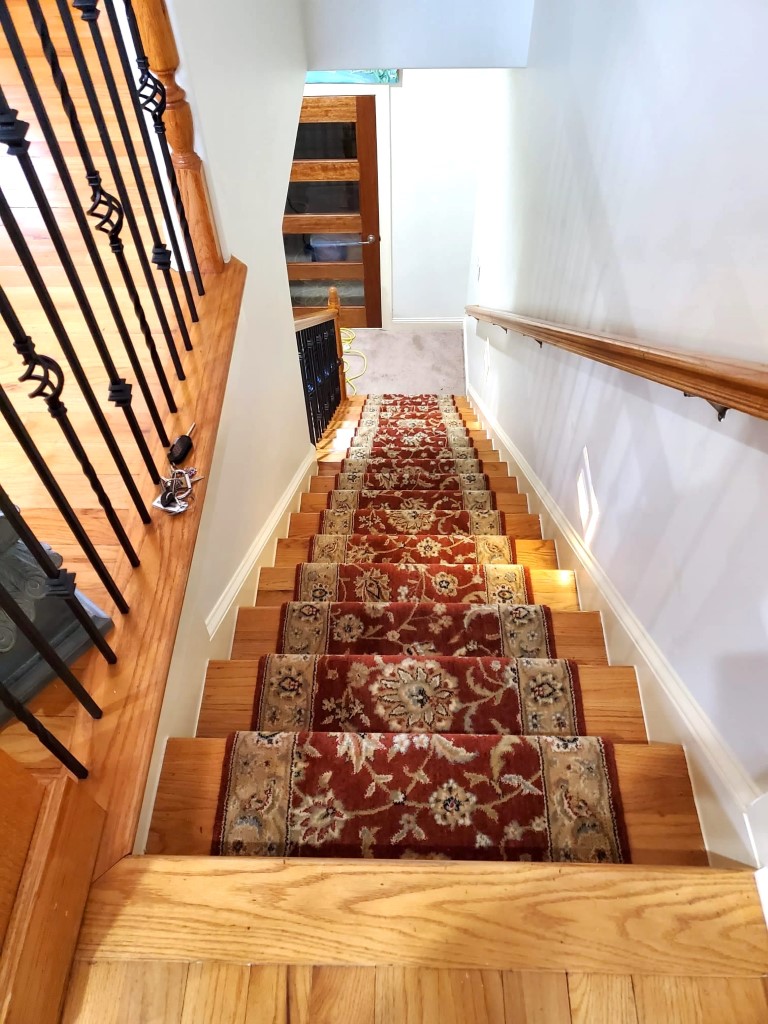 Runner Rugs - Stair Runner installation is done be professionals ...