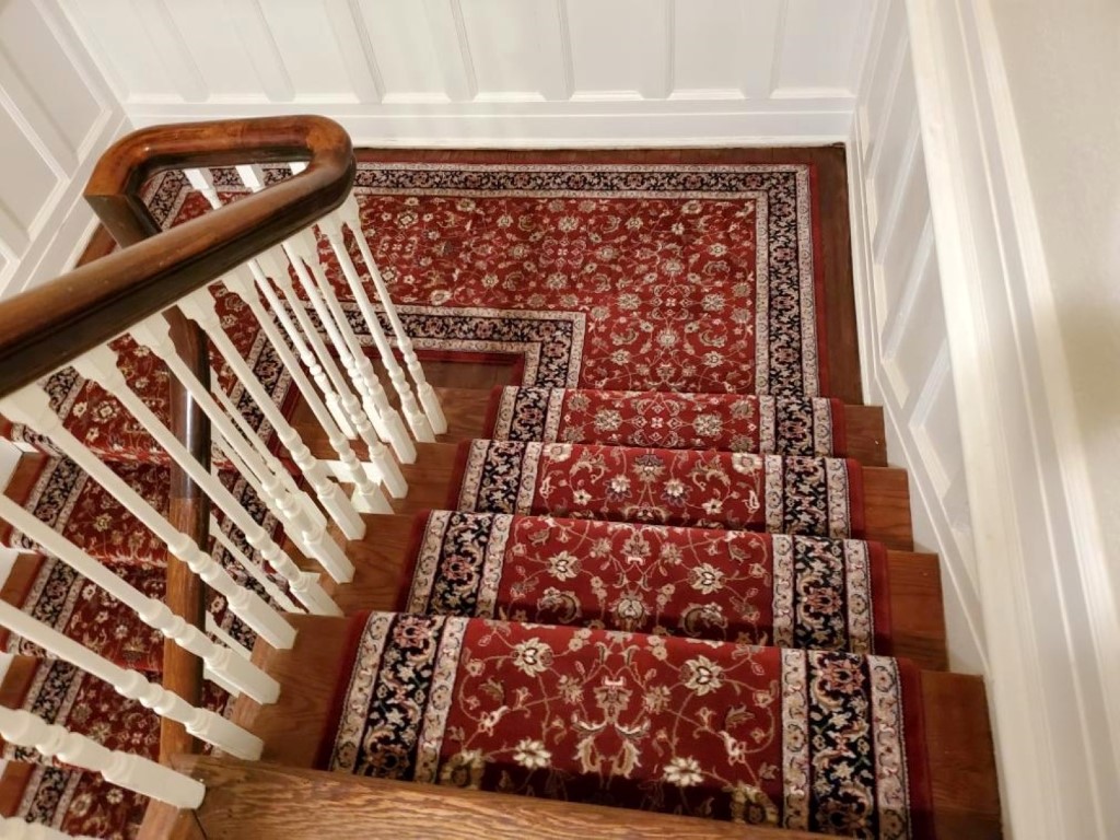 Runner Rugs - Stair Runner installation is done be professionals ...