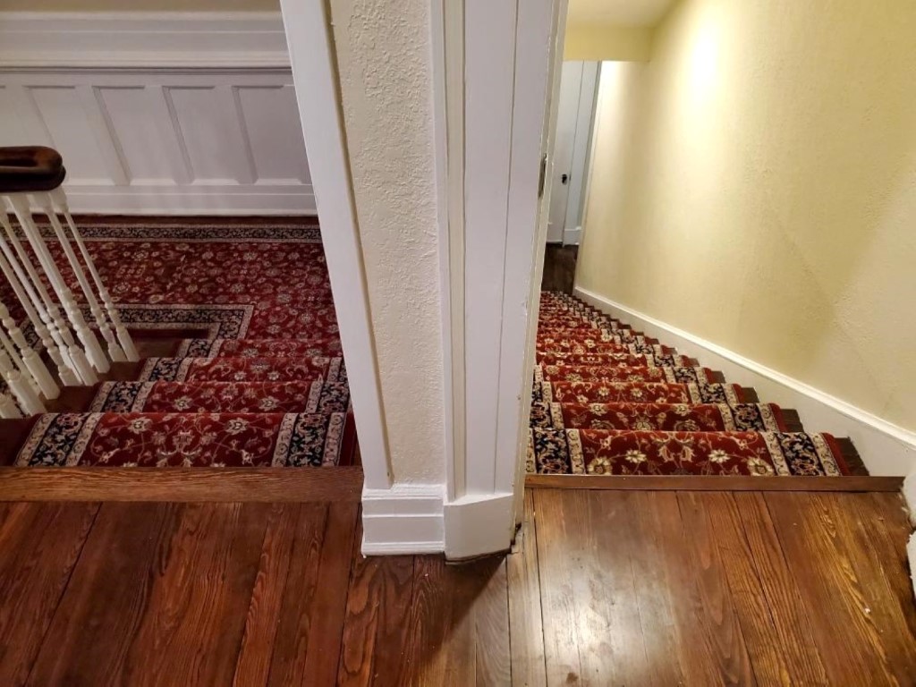 Runner Rugs - Stair Runner installation is done be professionals ...